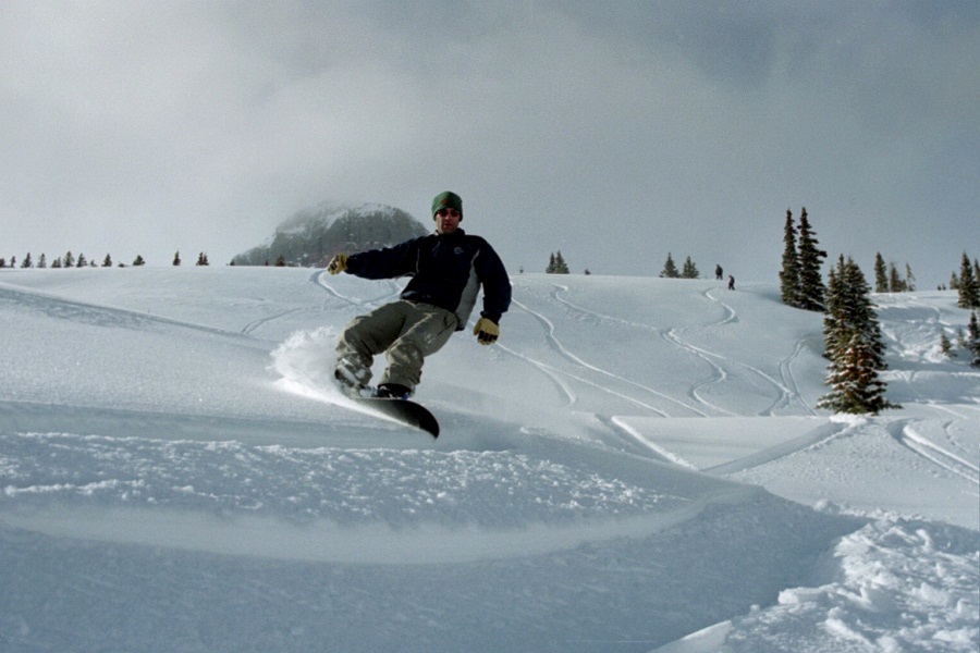 Activities - Snowboarding | Fourteener Country's #1 Website - Buena ...